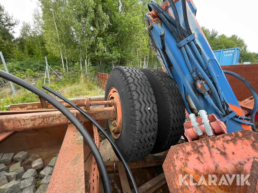 Lastväxlarflak med innehåll, Värmdö, Klaravik auktioner