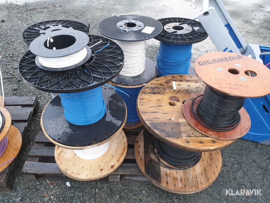 35st Bobiner med kabel