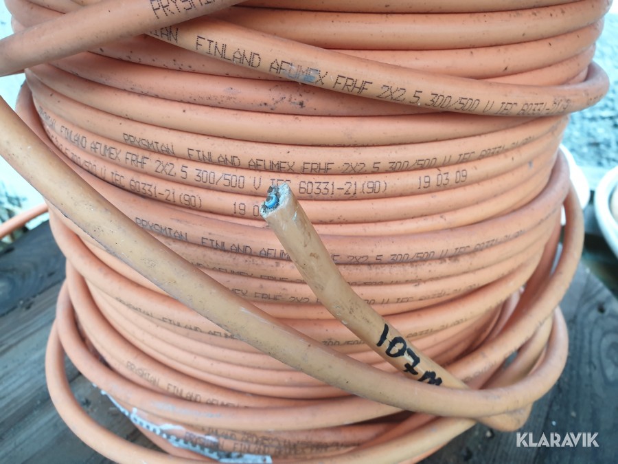 35st Bobiner med kabel