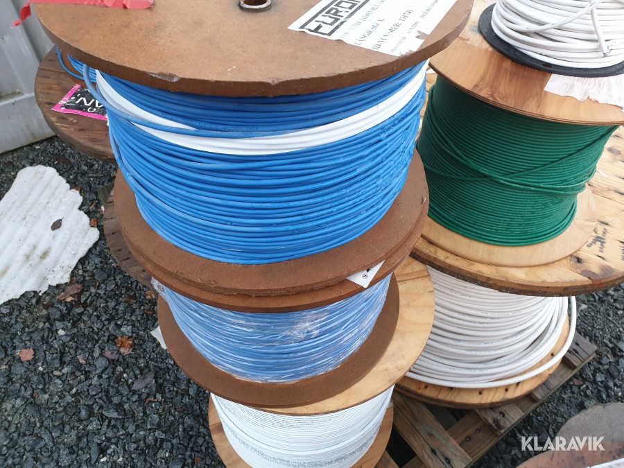 35st Bobiner med kabel