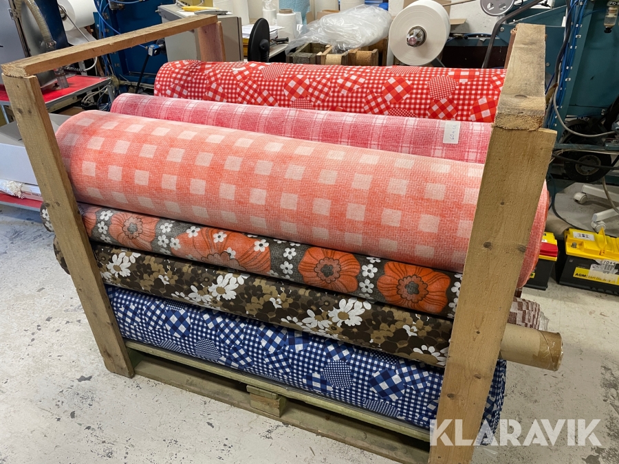 Tyg Nonwoven Cambrelle, Arvika, Klaravik auktioner