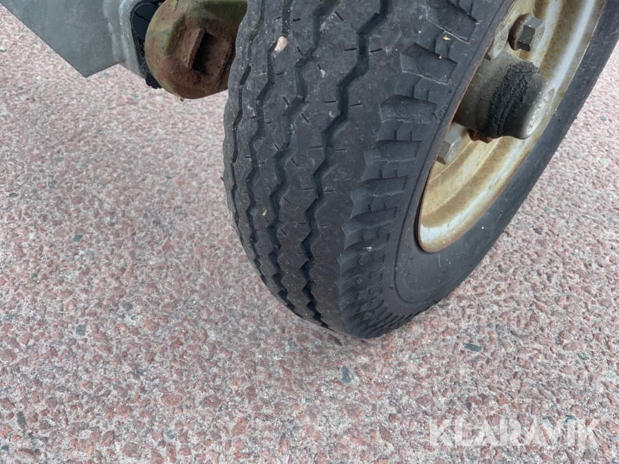 Skyltvagn Blinkfyrar AB Minivagn, Kalmar, Klaravik auktioner