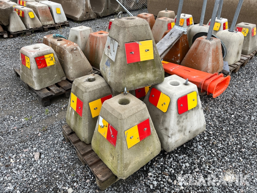 Stolpfundament, Vallentuna, Klaravik auktioner