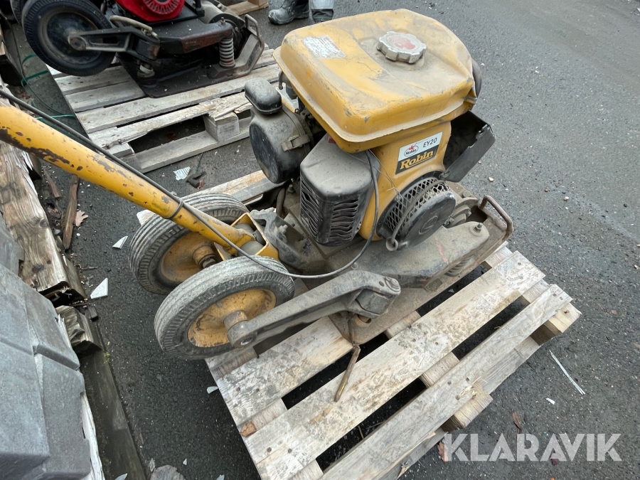 Klaravik Auktioner | Markvibrator Dynapac CM13 1 st