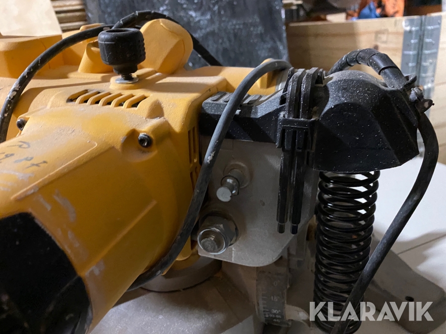 Klaravik Auktioner | Såg DeWalt DWS777 -QS