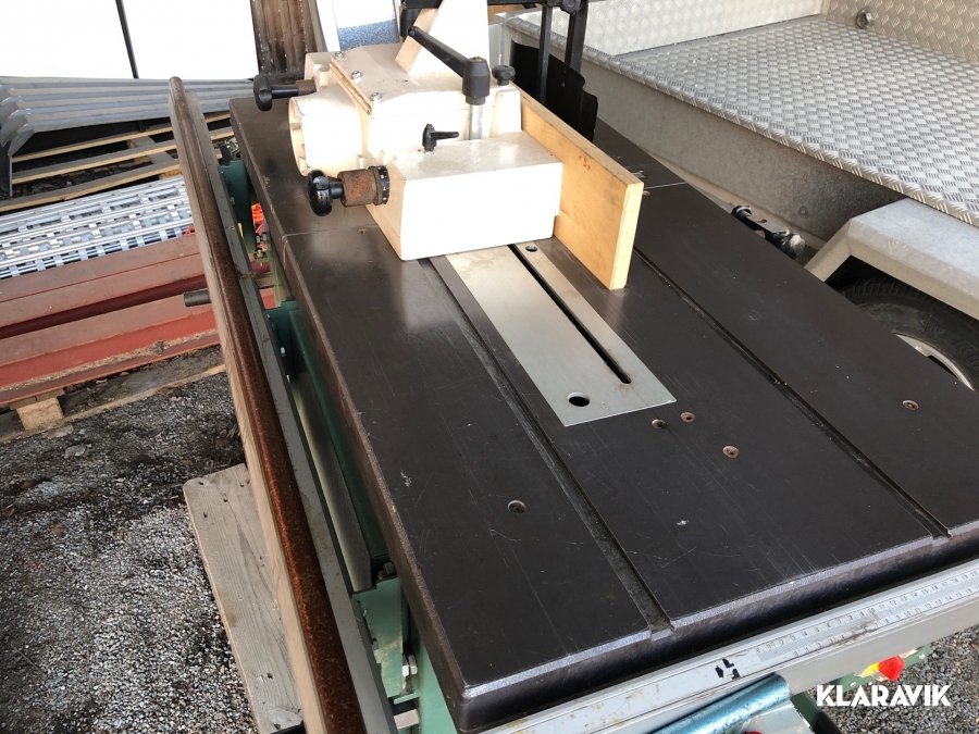 Klaravik Auktioner | Kap/fräs Kity 609