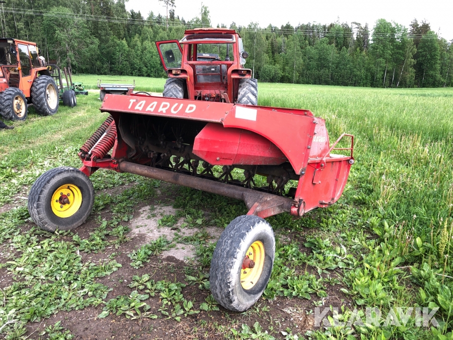 Klaravik Auktioner | Slåtterkross Taarup 306