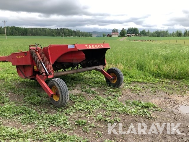 Klaravik Auktioner | Slåtterkross Taarup 306