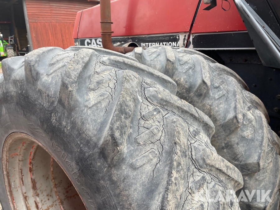 Traktor Case International 4694