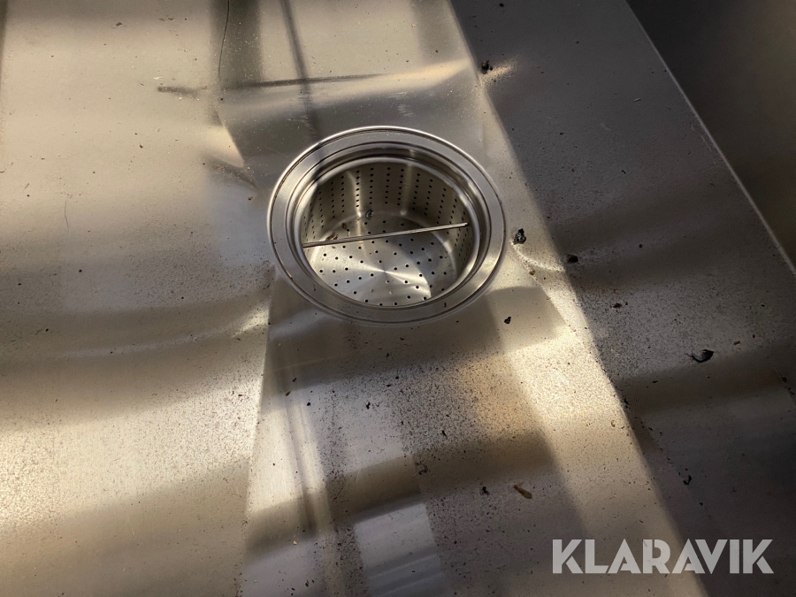 Rostfri bänk med avlopp, Gotland, Klaravik auktioner