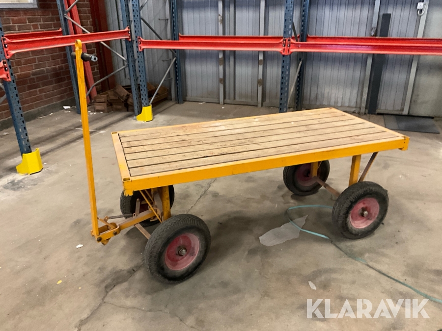 Vagn, Katrineholm, Klaravik auktioner