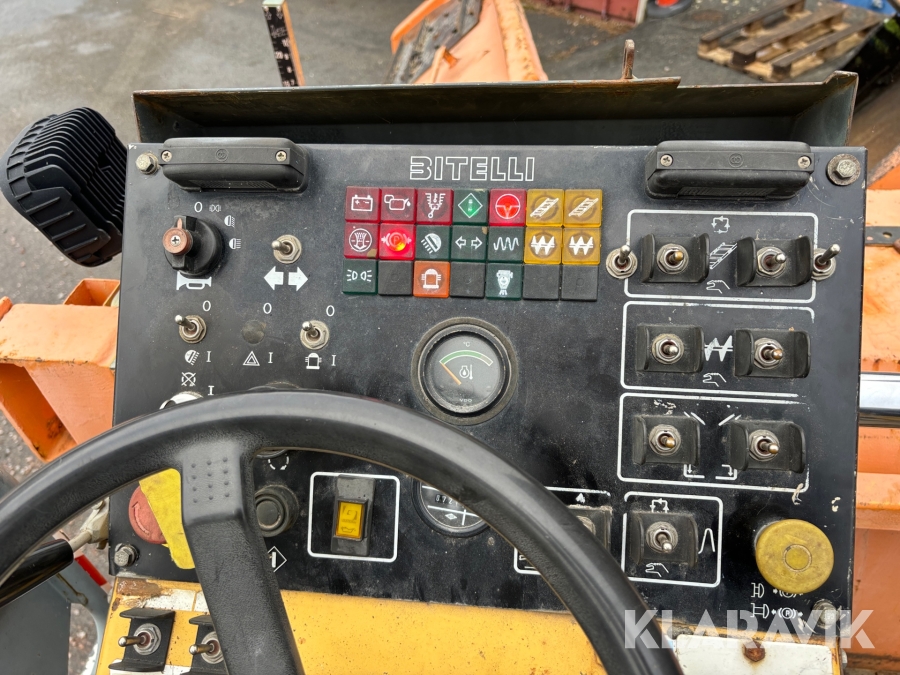 Asfaltsläggare Bitelli BB 632, Tierp, Klaravik auktioner