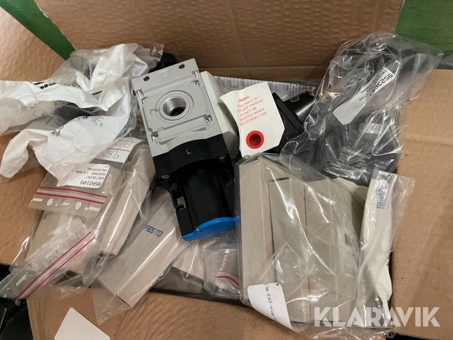 Klaravik Auktioner | Diverse material