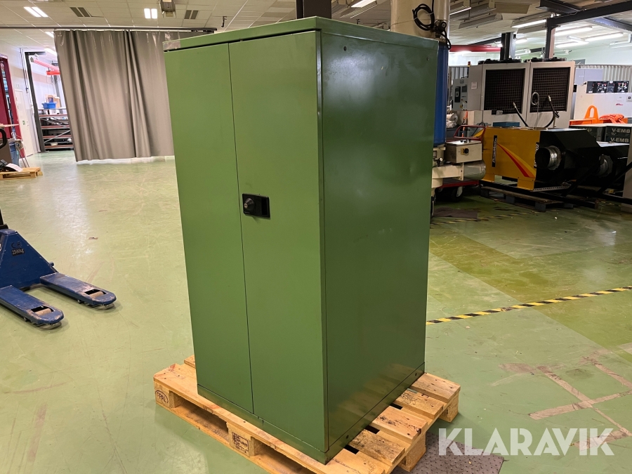 Kemikalieskåp Fami, Köping, Klaravik auktioner