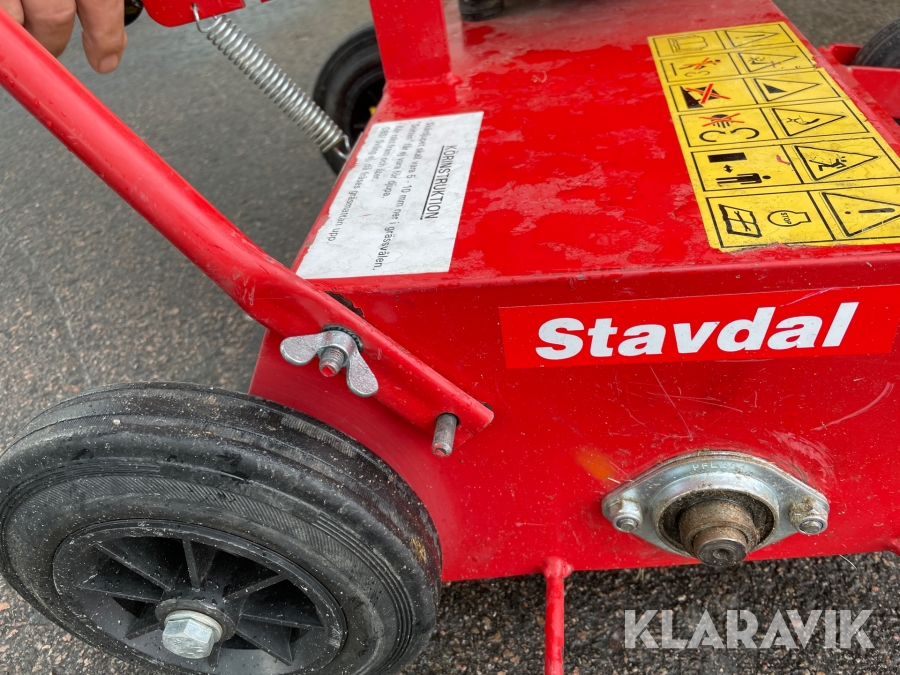 Klaravik Auktioner | Vertikalskärare Kova BB-450