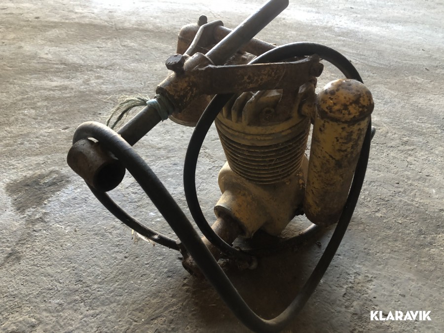 Klaravik Auktioner | Traktor kompressor