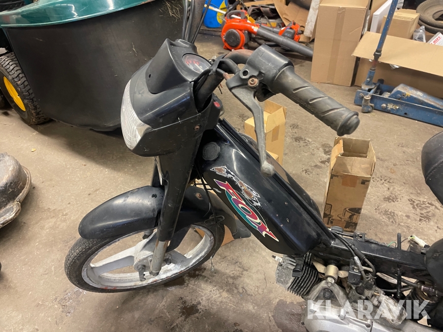 Moped Peugeot Fox