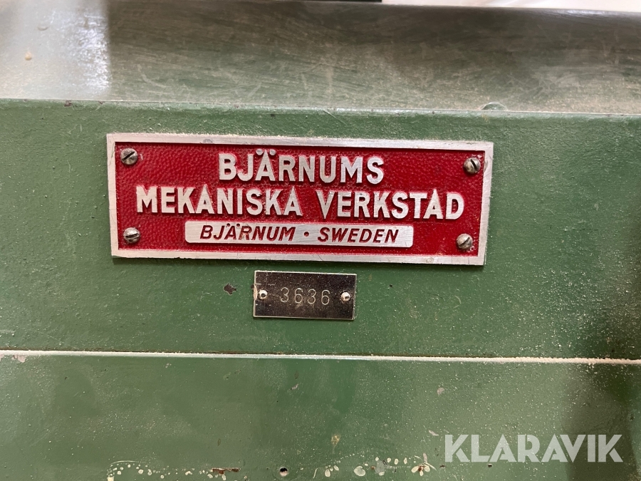 Oscillerande kantputs Bjärnum, Norrtälje, Klaravik auktioner