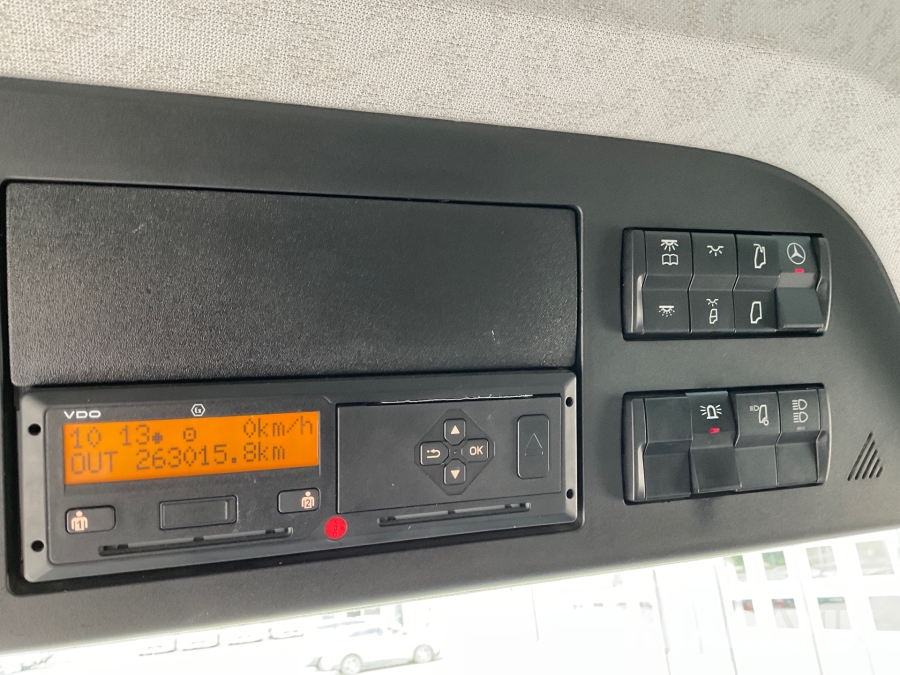 Lastväxlare Mercedes-Benz, Malmö, Klaravik auktioner