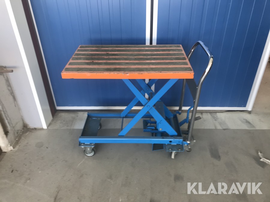 Klaravik Auktioner | Lyftvagn