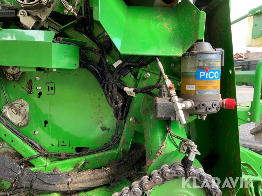 Combipress John Deere C441R, Tingsryd, Klaravik auktioner