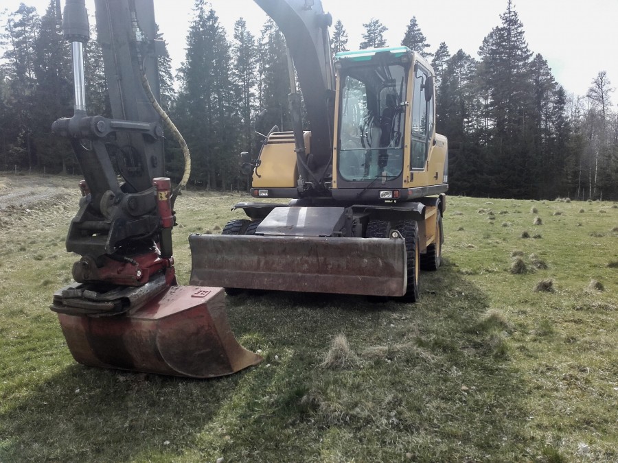 Grävmaskin med Rototilt