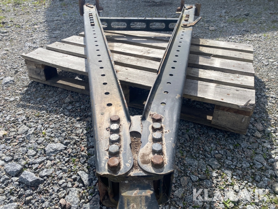 Dragstång VBG, Västerås, Klaravik auktioner