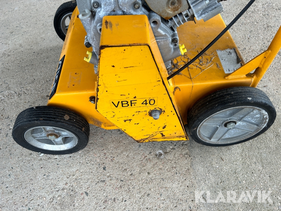 Gräsmatteluftare Stiga VBF 40, Åstorp, Klaravik auktioner