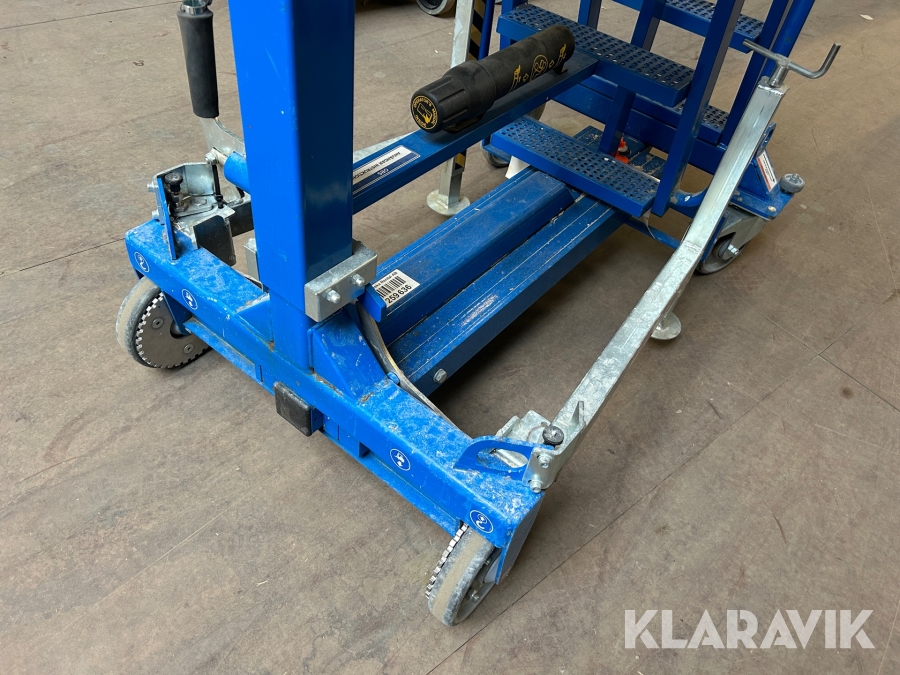 Pelarlift Ixolift 400 WS, Göteborg, Klaravik auktioner