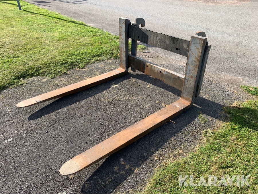 Pallgafflar, Åmål, Klaravik auktioner