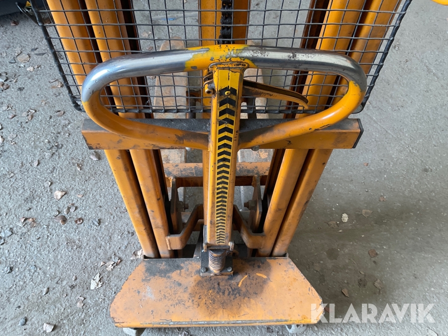 Pallyft Bv Hs5, Luleå, Klaravik auktioner