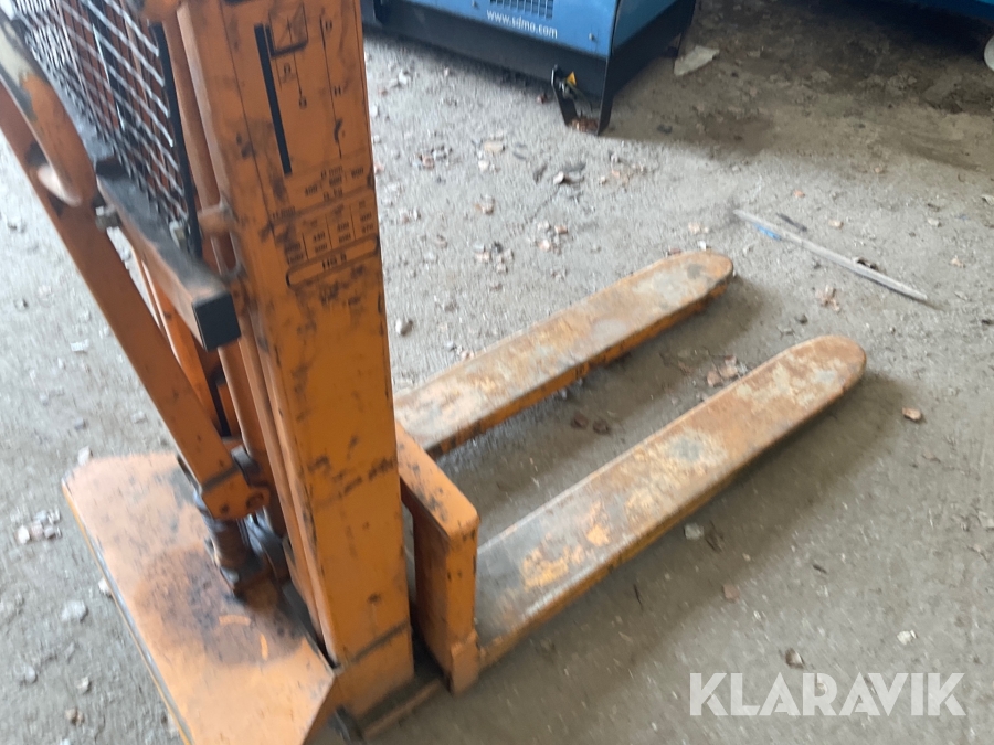 Pallyft Bv Hs5, Luleå, Klaravik auktioner