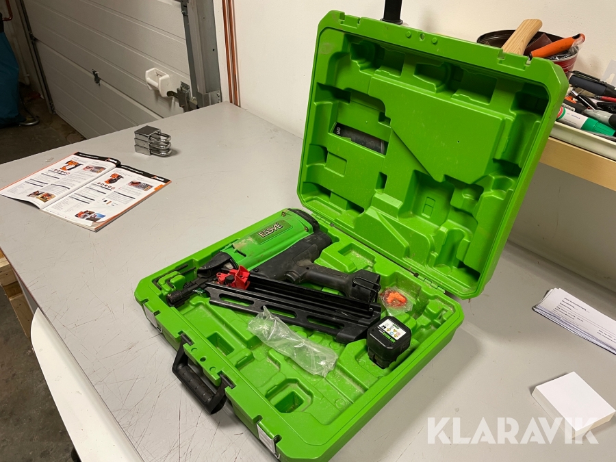 Klaravik Auktioner | Spikpistol Essve FNG 34/90