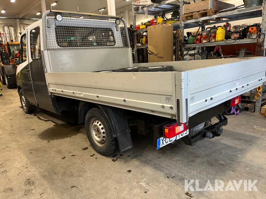 Lätt lastbil med flak Mercedes-Benz 211 CDI, Värmdö, Klara