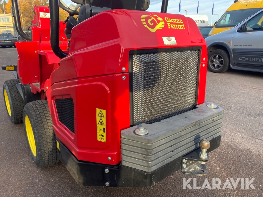 Redskapsbärare Gianni Ferrari Turbo Loader S322, Västerås, K