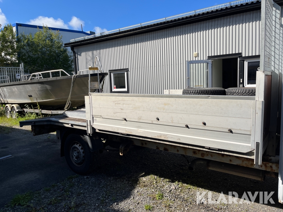 Biltransportbil Mercedes-Benz 308 D, Huddinge, Klaravik aukt