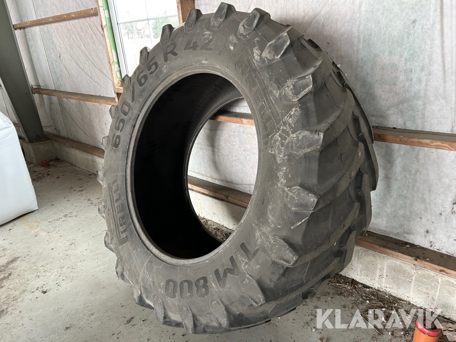 Traktordäck Pirelli 650/65R42 , TM 800, Uppsala, Klaravik au