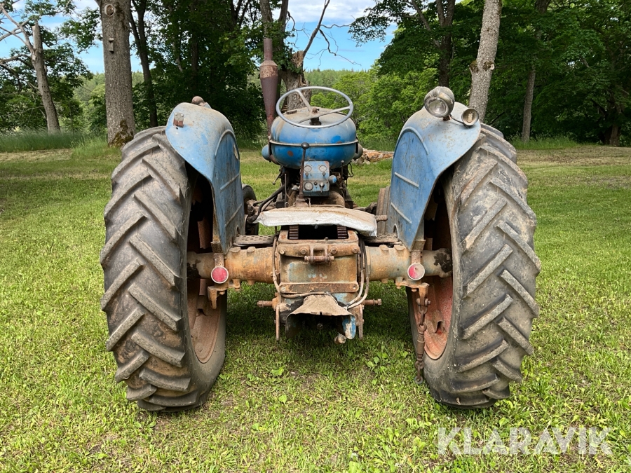 Traktor Fordson Major, Flen, Klaravik auktioner