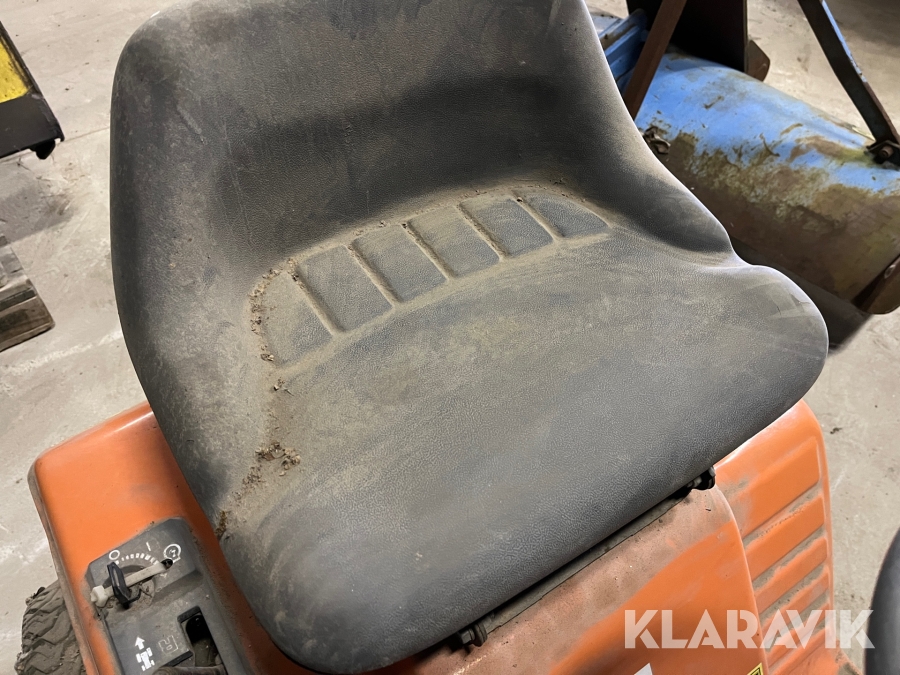 Trädgårdstraktor Husqvarna LR120, Kristianstad, Klaravik auk