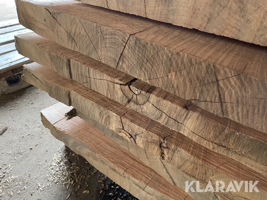 Parti med plankor i lönn 9 st, Norrköping, Klaravik auktio