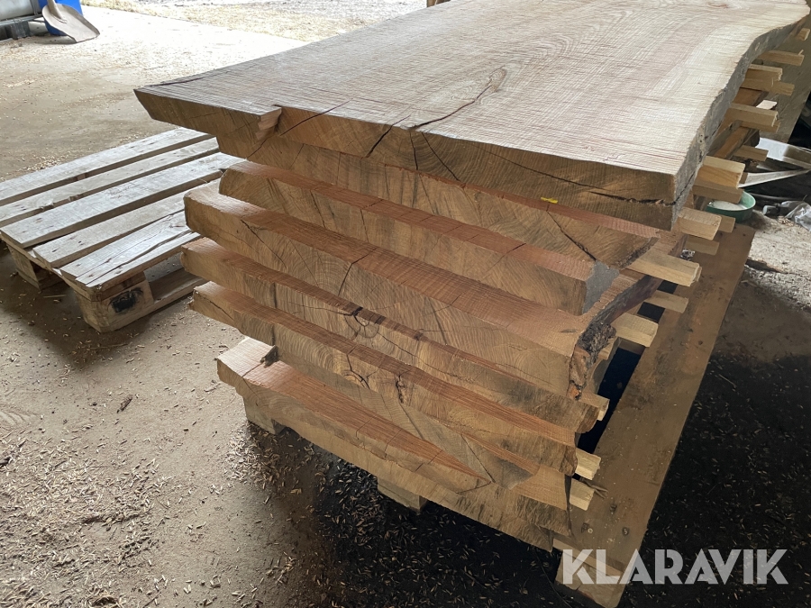 Parti med plankor i lönn 9 st, Norrköping, Klaravik auktio