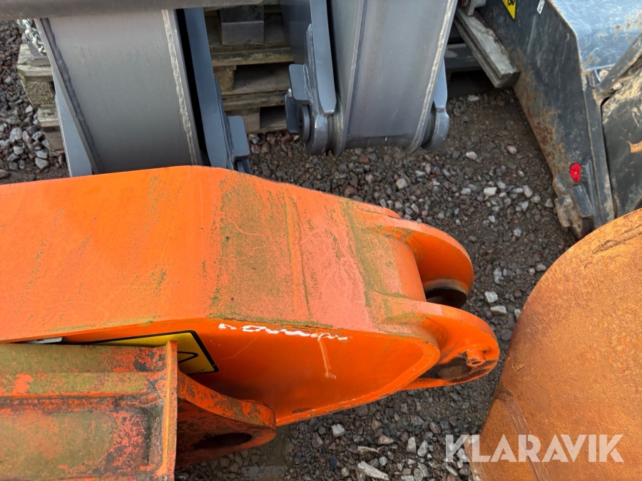 Bomdelar till Doosan grävmaskin, Linköping, Klaravik auktion