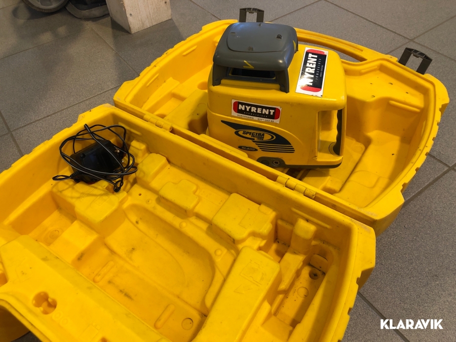 Klaravik Auktioner | Tvåfallslaser Spectra GL422