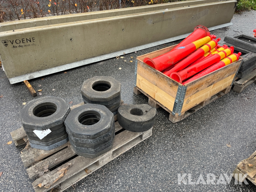 Fötter och koner, Stockholm, Klaravik auktioner