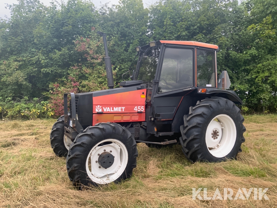 Traktor Valmet 455, Vetlanda, Klaravik auktioner