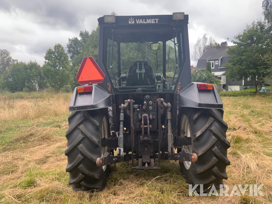 Traktor Valmet 455, Vetlanda, Klaravik auktioner
