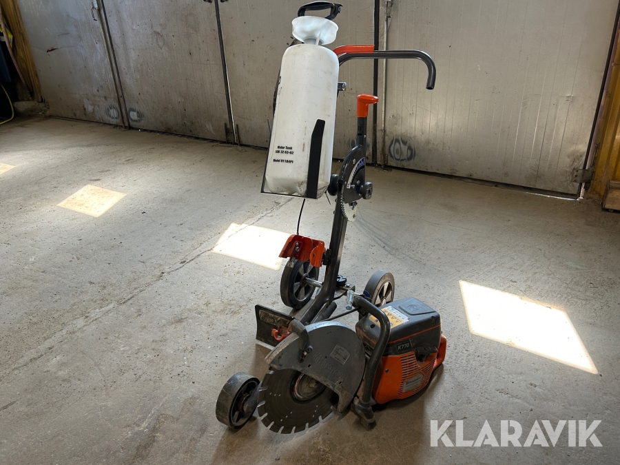 Motorkap med vagn Husqvarna 770, Sundsvall, Klaravik auktion