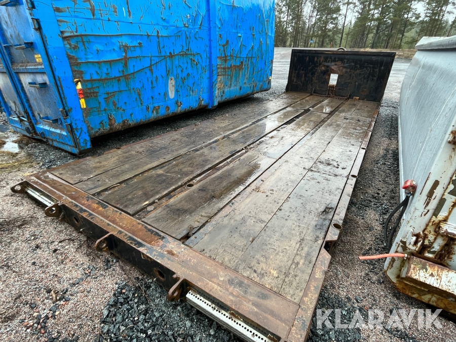 Maskinflak, Östhammar, Klaravik auktioner