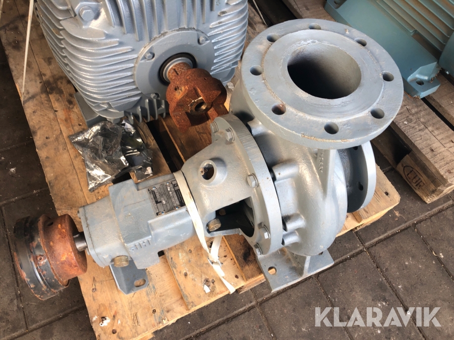 Klaravik Auktioner | Elmotor WEG med vattenpump