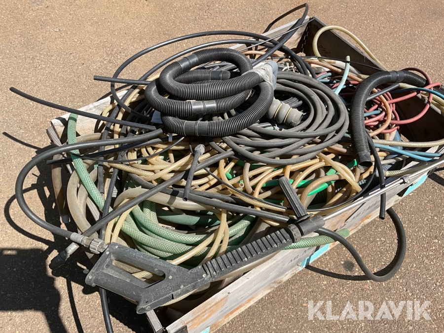 Slangar, Stockholm, Klaravik auktioner